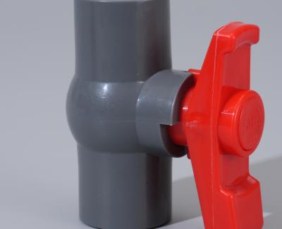 China Modern Design PVC Plastic Ball Valve for Neat Pipe Installation for sale