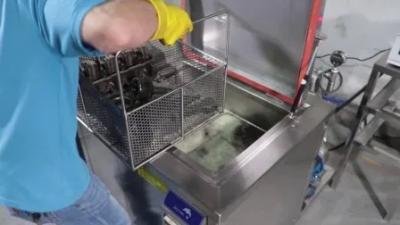 China Skymen 99L Industrial Ultrasonic Cleaner 1500W 40KHz for Carburetor Engine Parts for sale