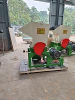 China 22kW Power PE Plastic Film Screw Conveyor Bumper Crusher Machine for 800kg/h Capacity for sale