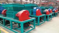 China Double Shaft Shredder For Waste PET Mineral Water Bottle Tree Root With 220V 380V Voltage for sale