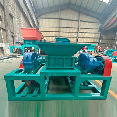 China Efficiently Recycle Wood Pallet Waste Books Bicycle Tires Straw with Our Shredder Machine for sale