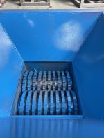 China 20-30RPM Dual Shaft Single Motor Shredder for Custom Discharge Particle Size Scrap for sale