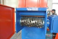 China 500-800kg/h Energy Saving Single Shaft Shredder for Shredding of Large Solid Materials for sale