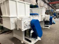 China 500kg/h Single Shaft Shredder for Recycling Waste Plastic in Building Material Shops for sale