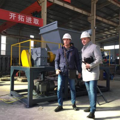China s Twin Shaft Twin Motor Shredder Machine for Rubbish Management 2100x1000x1650MM Size for sale