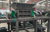 China Double Hob Shredder for Waste Comforter and Cloth Manufactured in Manufacturing Plant for sale