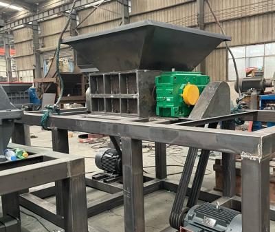 China Long Service Life Twin Shaft Hob Shredder for OEM Waste Clothes Fishing Net Mulch Film for sale