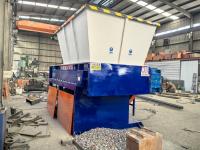 China 4000 kg Weight Multifunctional Single Shaft Shredder Strong Fabric and Nylon Strips for sale