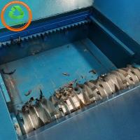 China 1500-2500kg/h Capacity Single Shaft Shredder for Textile Fabric and Nylon Strips for sale