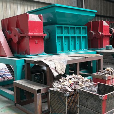 China 2100*1000*1650MM Mental Cusher Twin Shaft Shredder for Wood Plastic and Tire Recycling for sale