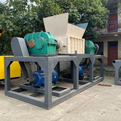 China 1T Weight Double Shaft Shredding Machine for Scrap Metal Shredder of Iron Steel Barrels for sale