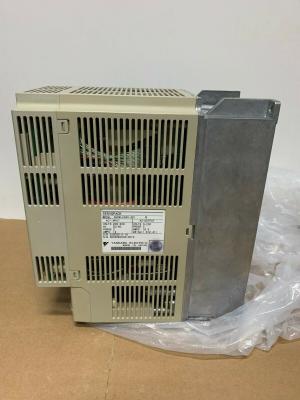 China Yaskawa SGDM-20AC-SD1 AC Servo Drives 3 PHASE 3.5A 50/60HZ 0-480V NEW for sale