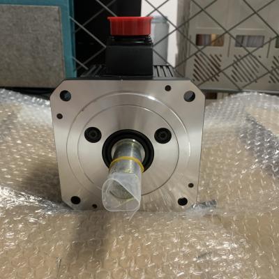 China Mitsubishi HC-SFS52 AC Servo Motor 3 PHASE 0.5KW 126V 2000RPM NEW for sale