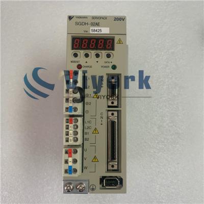China Yaskawa SGDH-02AE Industrial Servo Drive 50 / 60HZ 200 - 230VAC INPUT 3.4AMP NEW for sale