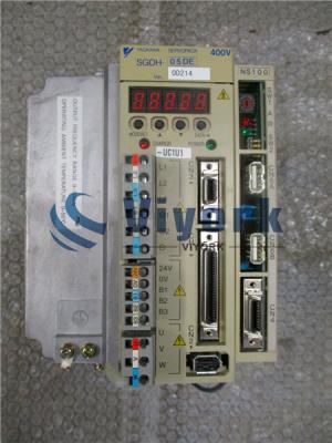 China Yaskawa SGDH-05DE-OY Industrial Servo Drive 50 / 60HZ 380-480VAC INPUT 2AMP for sale