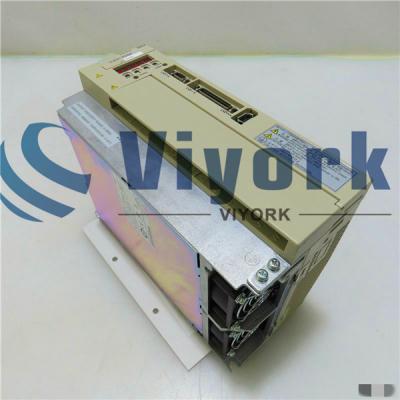 China Yaskawa SGDH-30AE-OY Industrial Servo Drive 50 / 60HZ 200 - 230VAC INPUT 17AMP for sale