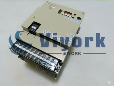 China Yaskawa SGDH-60AE Industrial Servo Drive 50 / 60HZ 200 - 230VAC INPUT 32AMP for sale