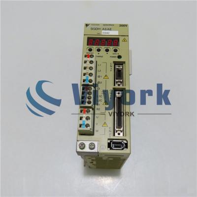 China Yaskawa SGDH-A5AE Industrial Servo Drive 50 / 60HZ 200 - 230VAC INPUT 1.1AMP for sale