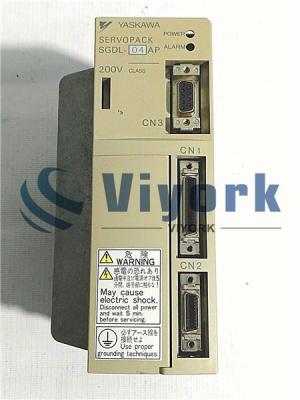 China Yaskawa SGDL-04AP Industrial Servo Drive 50 / 60HZ 200 - 230VAC INPUT 6AMP for sale