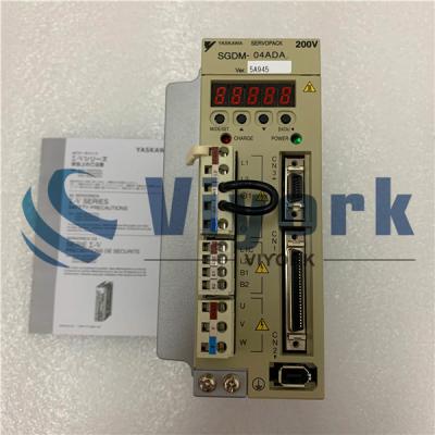 China Yaskawa SGDM-04AD-R Industrial Servo Drive 50 / 60HZ 200 - 230VAC INPUT 5.5AMP for sale