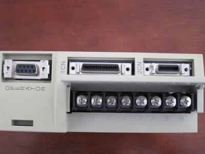 China Yaskawa SGDA-01AP AC SERVO AMPLIFIER 200-230V 2.5/0.87A 50/60HZ NEW for sale