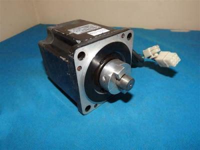 China Yaskawa SGMP-03B312 AC SERVO MOTOR 100V 11A 50/60HZ 1 YEAR WARRANTY NEW for sale