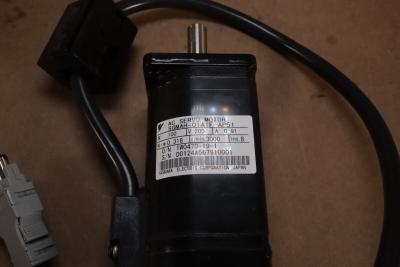 China Yaskawa SGMAH-01AAAG761 AC SERVO MOTOR 200V 2.6A 400W 3000RPM NEW for sale