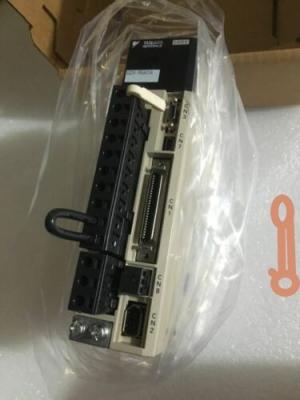 China Yaskawa SGDV-1R6A01A AC Servo Amplifier 200 - 230V 1.6A 200W NEW for sale