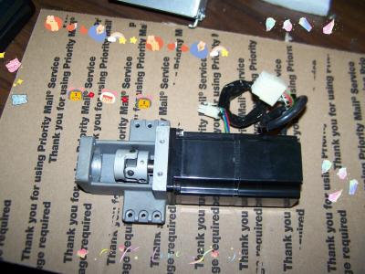 China Yaskawa SGM-04AWNS12 AC SERVO MOTOR 400W 200V 2.6A 3000RPM NEW for sale