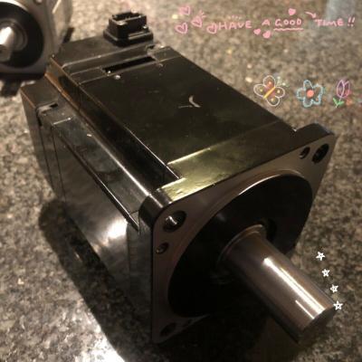 China Yaskawa SGM-A3A3MA21 AC SERVO MOTOR 30W 200V 0.42A 3000RPM NEW for sale