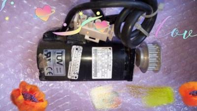 China Yaskawa SGMAH-01BBA-TH12 AC SERVO MOTOR 100W 100V 2.4A NEW for sale