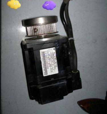 China Yaskawa SGMAS-02A2A-YR31 AC SERVO MOTOR 200W 200V 3000RPM 1.9A NEW for sale