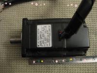 China Yaskawa SGME-02AF14B AC SERVO MOTOR 2A 200W 3000RPM 200V NEW for sale