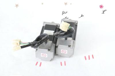 China Yaskawa SGML-04AF12 AC SERVO MOTOR 2.6A 400W 3000RPM 200V NEW for sale