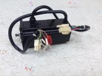 China Yaskawa SGMP-01A3FJ12 AC SERVO MOTOR 0.89A 100W 3000RPM 200V NEW for sale