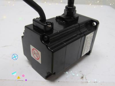 China Yaskawa SGMPH-01A1A4CD AC SERVO MOTOR 0.89A 100W 3000RPM 200V NEW for sale