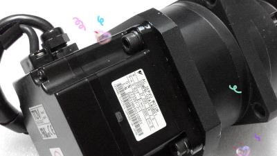 China Yaskawa SGMPH-04A1AGB81 AC SERVO MOTOR 400W 3000RPM 200V 2.6A NEW for sale
