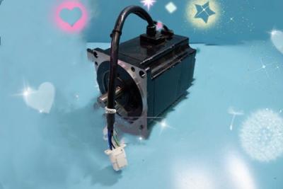 China Yaskawa SGMPH-15A1A2C AC SERVO MOTOR 1.5KW 3000RPM 200V 7.5A NEW for sale