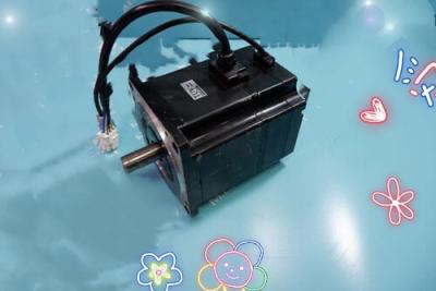 China Yaskawa SGMPH-15AAA4B AC SERVO MOTOR 1.5KW 3000RPM 200V 7.5A NEW for sale