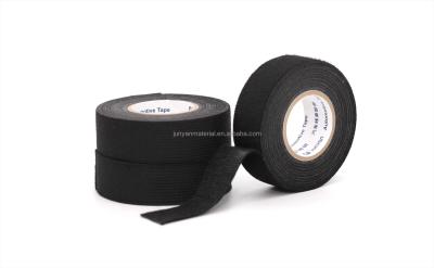 China Weather Resistant PVC Protective Tape 0.13mm Thickness with 18 N/cm Tensile Strength for Heavy Duty Applications for sale