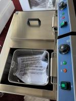 China Professional Commercial Kitchen Double Tank Deep Fryer Electric Energy Saving Model with Lift Up for Easy Operation for sale
