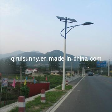 China 30W LED Solar Street Light 140lm/W CREE Chip 5M Pole System for sale