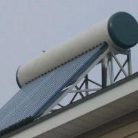 China Non-Pressure Solar Water Heater 100L 200L Vacuum Tube Rooftop Boiler with CE Keymark for sale