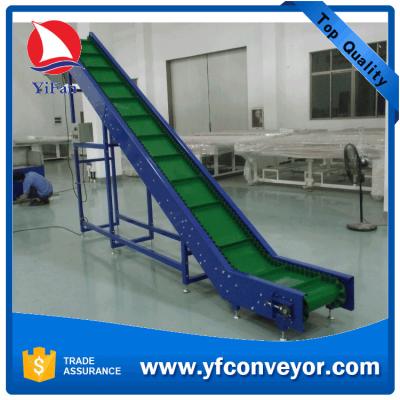 China Elevating Belt Conveyor with Baffes and Skirts for sale