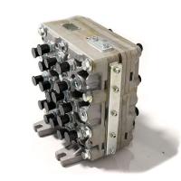 China BEST PRICE EXCAVATOR PARTS SIGNAL SHUTTLE VALVE YA00000543 4468336 4468337 FOR HITACHI ZX200 ZX210 ZX200-3 for sale