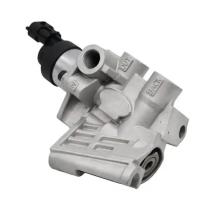 China Fuel Pressure Control Valve 21060258 VOE21060258 Fuel Regulator 0928400670 02113830 For EC210B EC240B for sale
