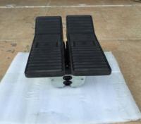 China High Quality Doosan Pedal Valve for Excavator Maintenance for sale