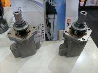 China Hitachi Precision Hydraulic Variable Control Valve Joystick For Excavator Lift Crane for sale