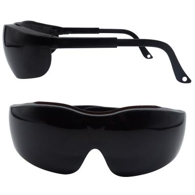 China New Style 8 Degree Gray Eyewear Protective Eyes Helmets Weld Goggles Welding Glasses Welder for sale