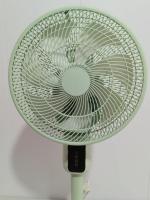 China 12 inch Portable Remote Control Oscillating Pedestal Air Circulating Standing Floor Fan Household for sale